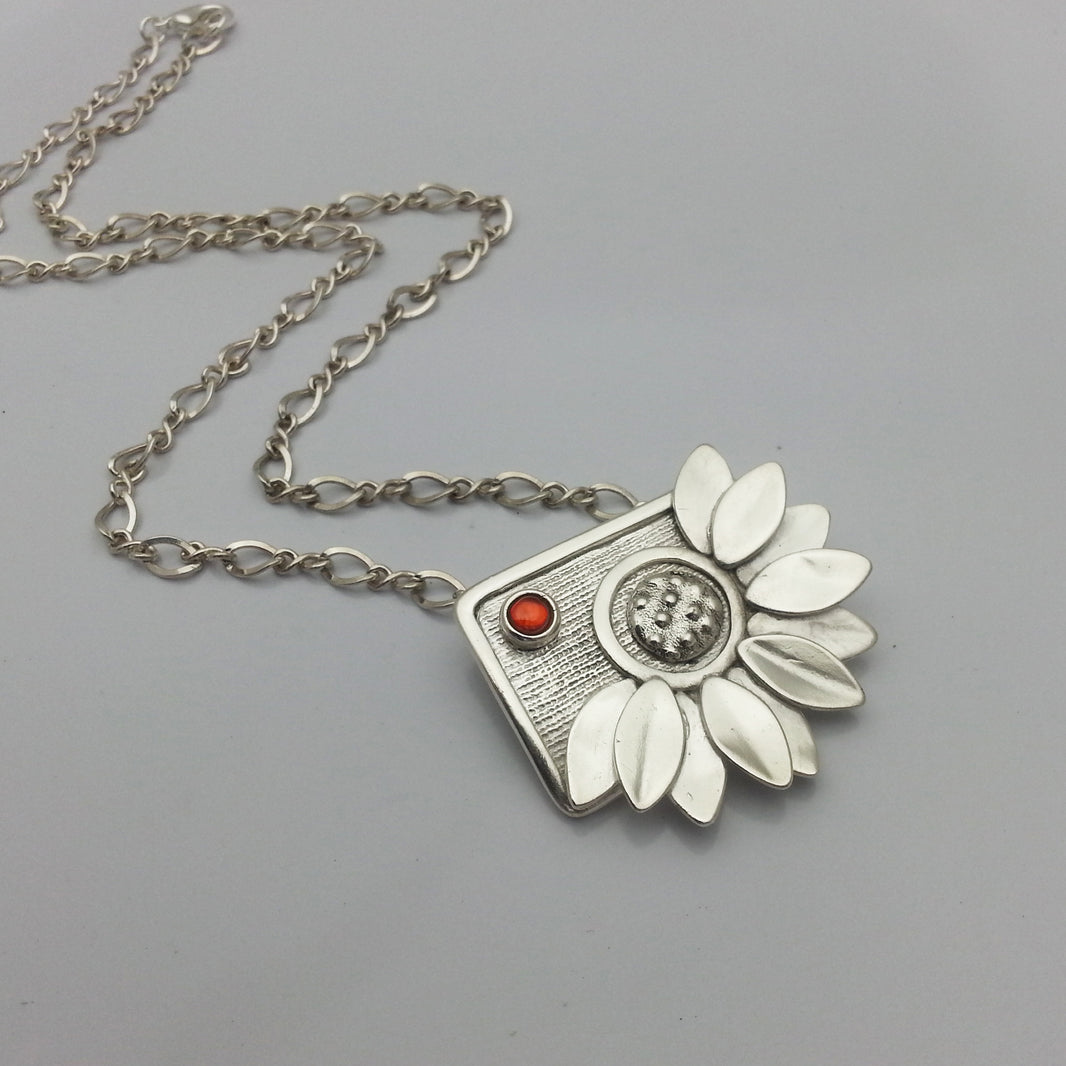 A Timeless Impression - Fingerprint Jewelry and Memorial Keepsakes